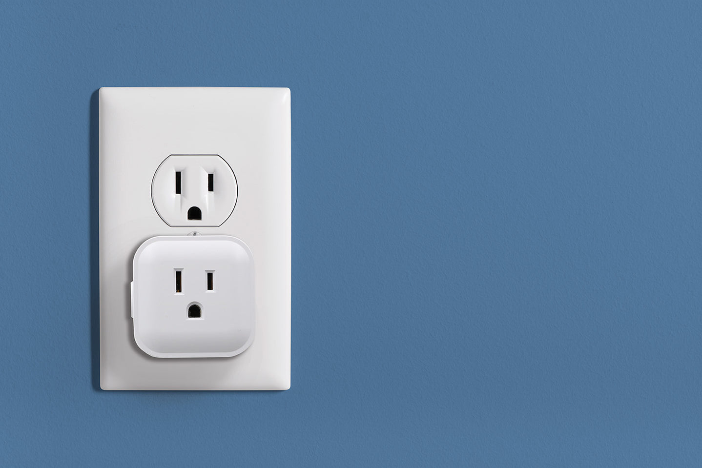 Indoor Wi-Fi Controlled Outlet — Prime Wire & Cable Inc.